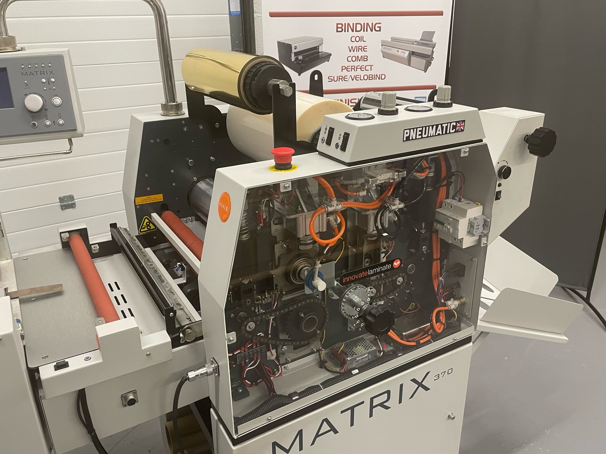 Matrix 370P Laminator with Omni-Flow Feeder