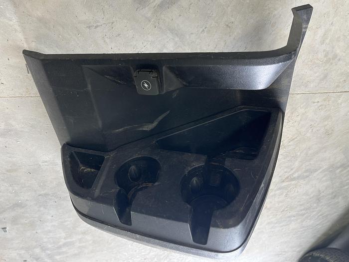 Used Mack cupholder dash panels for Sale at Finley Truck Sales