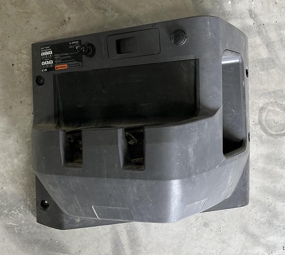 Used Mack cupholder dash panels for Sale at Finley Truck Sales