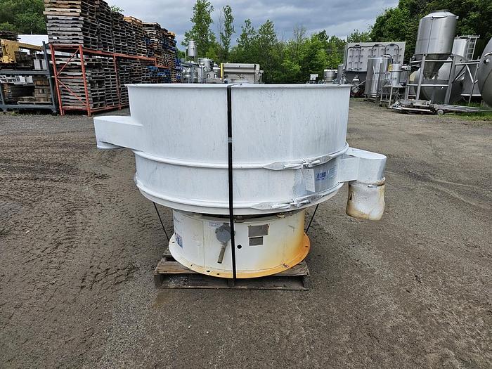 Screens for sale at Carter-Wilson Equipment Services Inc.