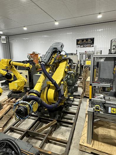FANUC R-2000iB/125L ROBOT ON 80' RTU WITH R-30iB CONTROL
