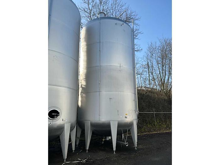 Used 2004 RIEGER s/s vertical storage tank 83.500 L for sale for Sa...