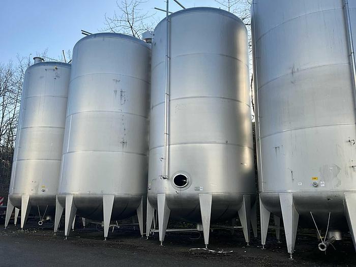 Used 2004 RIEGER s/s vertical storage tank 83.500 L for sale for Sa...