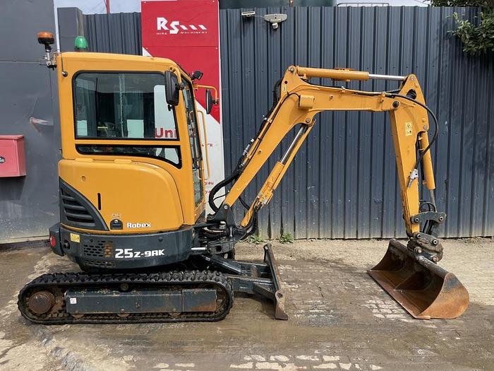 Used Hyundai Robex 25z 9ak 2 6t Mini Excavator For Sale In Luton U