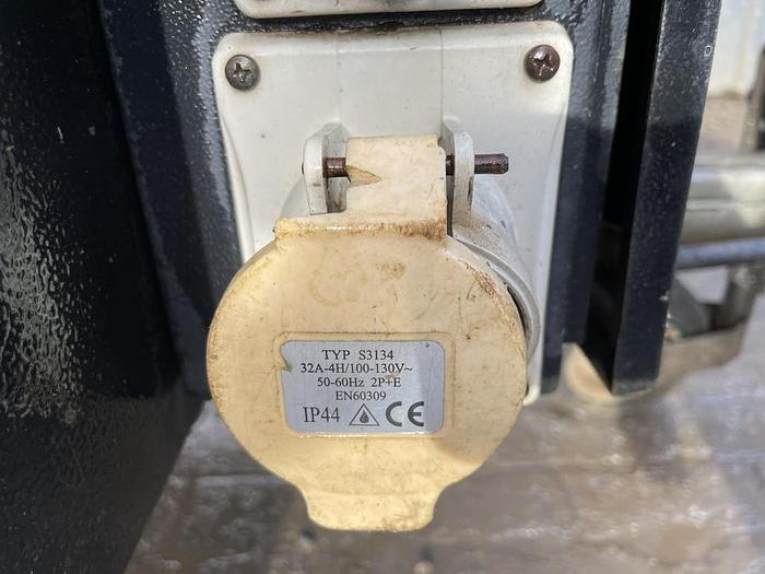 Used DOOSAN 7/31E for Sale in Luton, United Kingdom