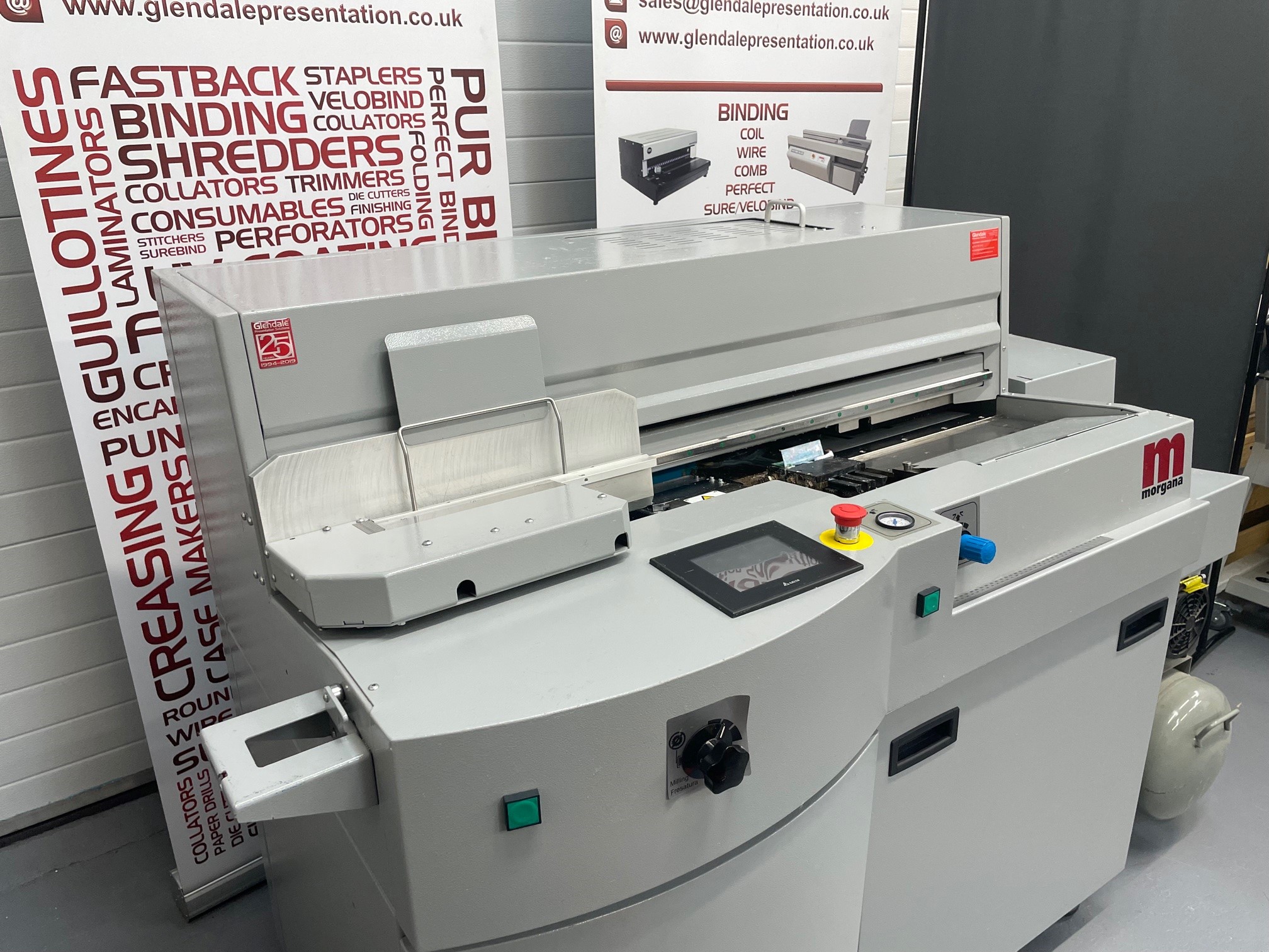 Morgana DigiBook 200 PUR Binder - Glendale Presentation Solutions