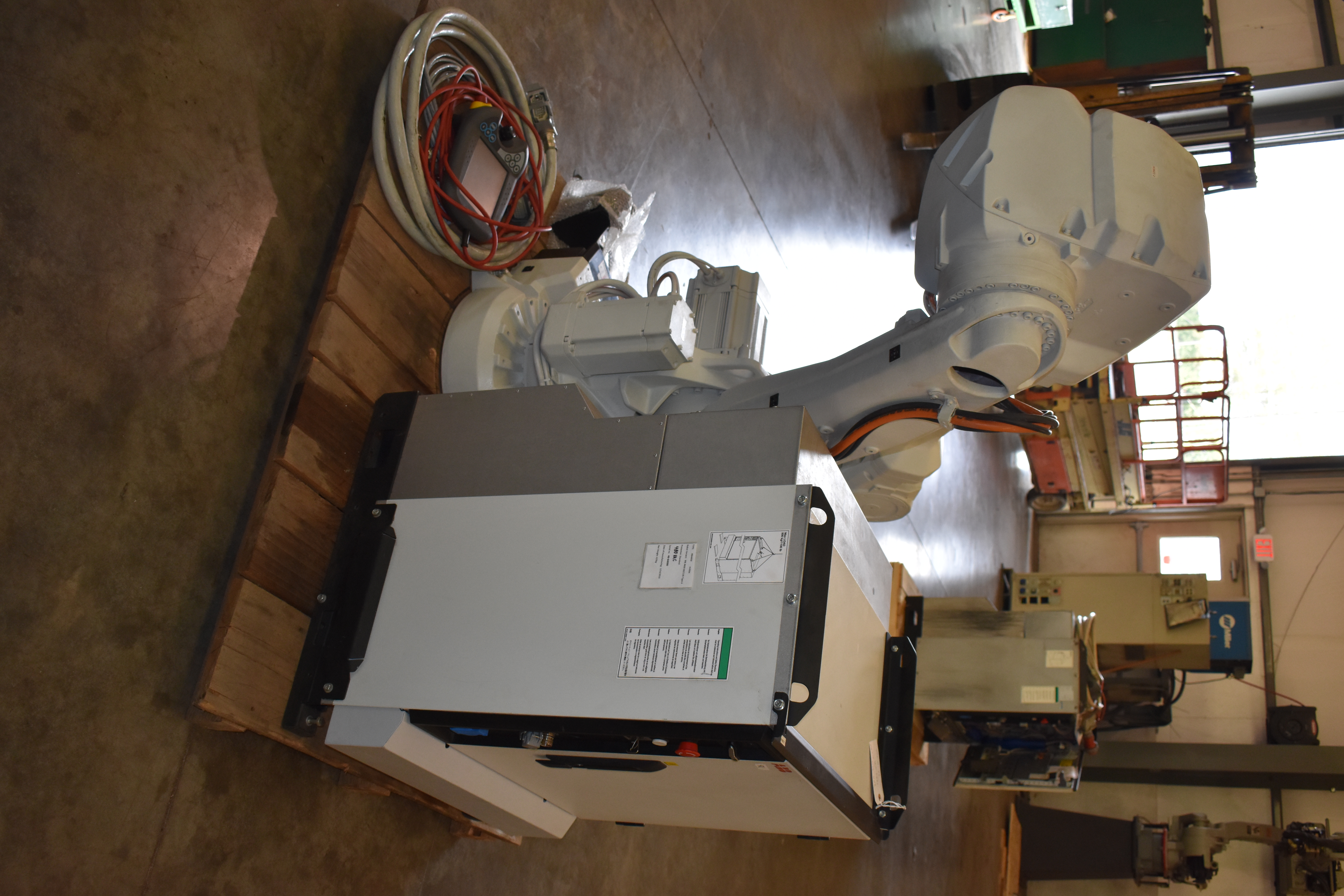 Refurbished ABB IRB 4600-60/2.05 Industrial Robot with IRC5 Controller ...