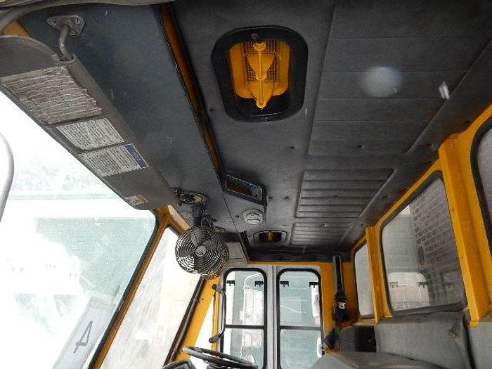 Used 2005 CCC LET2-46 for Sale in DeForest, Wisconsin