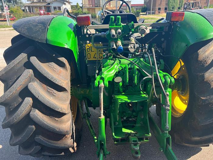 Usato John Deere 5095 M- CV 100- anno 2014 in vendita presso Veneto, Italia