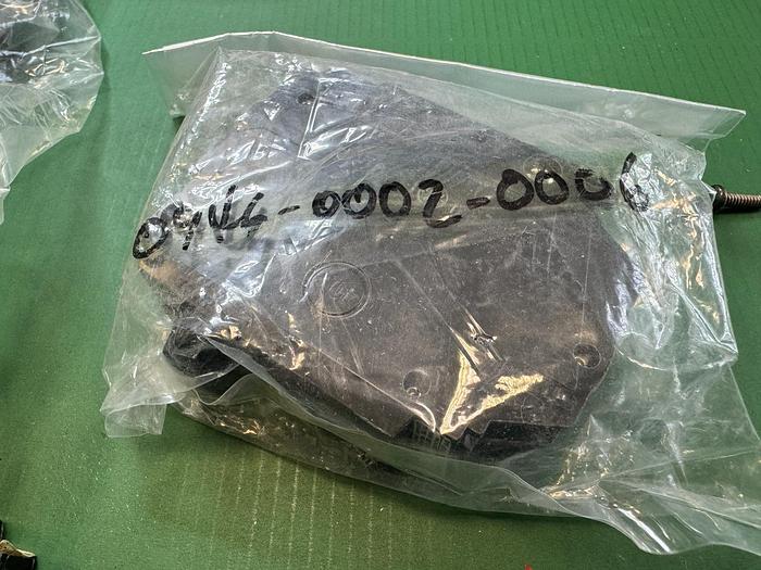 Used Eaton Nova 6200AV Circuit Breakers for Sale at Tara Semiconduc...