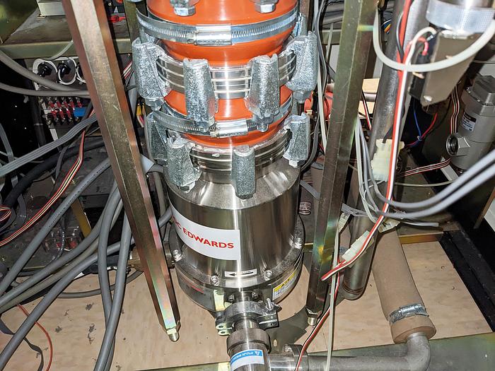 Used 1998 Hitachi S 5000 Field Emission Scanning Electron Microscop...