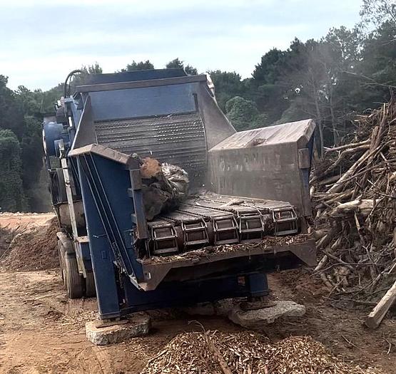 Used 2002 PETERSON PACIFIC 7400 for Sale at Grinder Crusher Screen