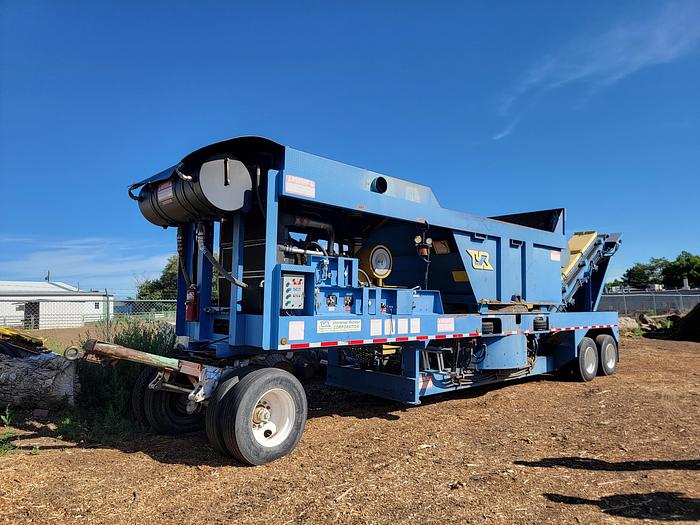 Used 2016 UNIVERSAL REFINER RMAG 92 for Sale at Grinder Crusher Screen